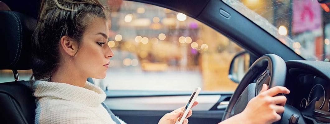 California's Distracted Driving Laws: Your Guide | Trusted Choice