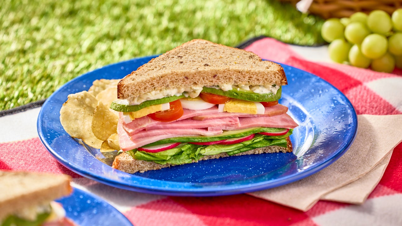 Cobb Salad Sandwich | Smithfield