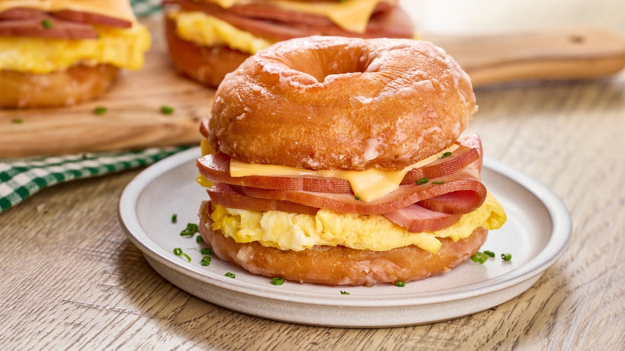 Donut Breakfast Sandwich | Smithfield