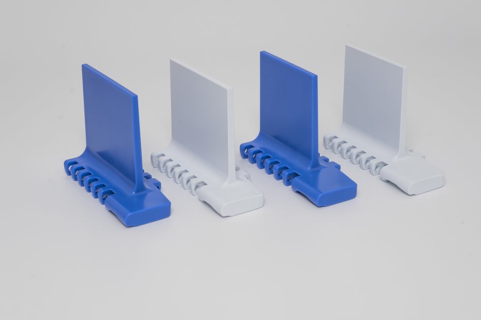 Series 800 Heavy-Duty Edge Flights | Belt Finder | Intralox