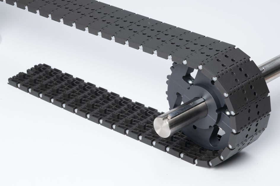 Series 900 Mold to Width Flat Top with Holes | Belt Finder | Intralox