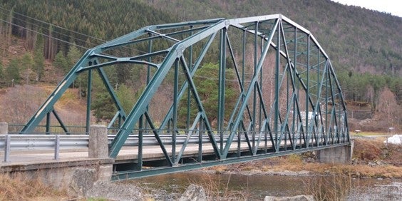 Historical Norwegian truss bridge retrofit | IDEA StatiCa