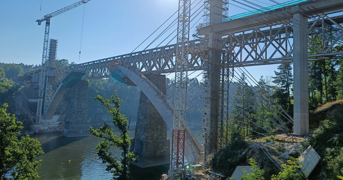 The Arch railway bridge | IDEA StatiCa