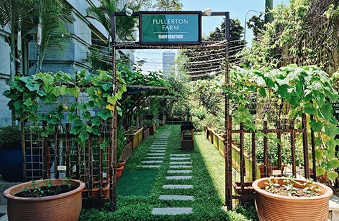 The Fullerton Hotel Singapore Awarded Green Mark GoldPlus Award | Sino ...