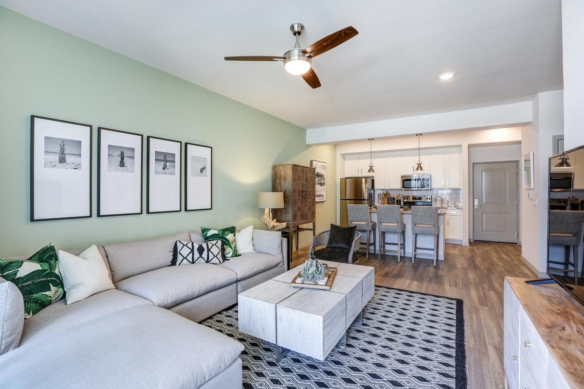 Image galleries / Inspira / STOCK Family of Companies