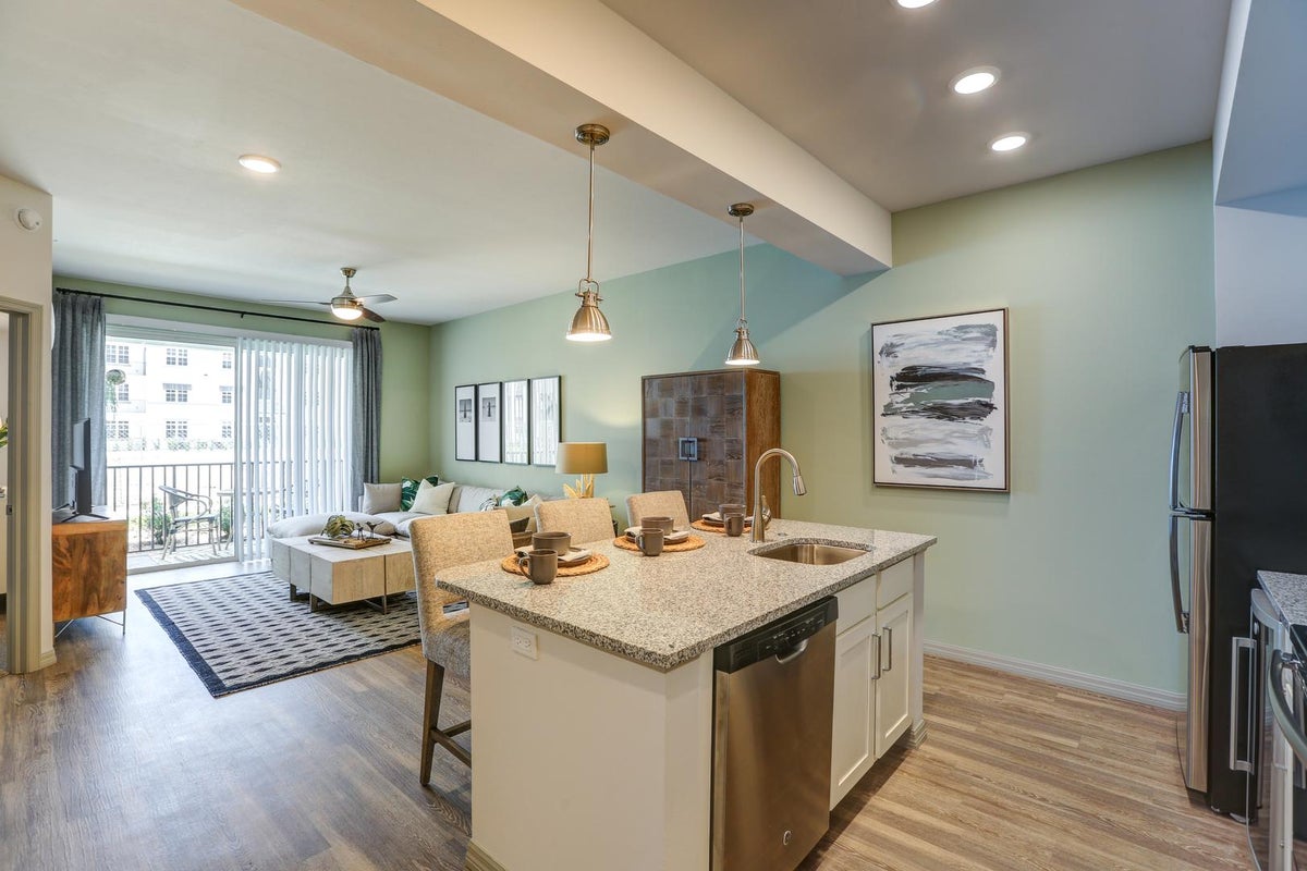 Image galleries / Inspira / STOCK Family of Companies