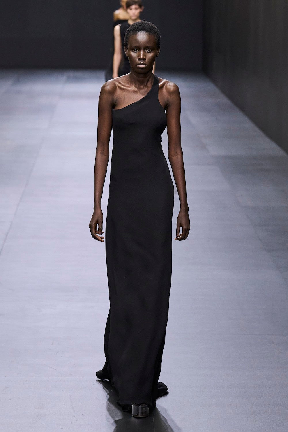 Valentino Welcomes One and All to Its Spectacular Spring/Summer 2023 ...