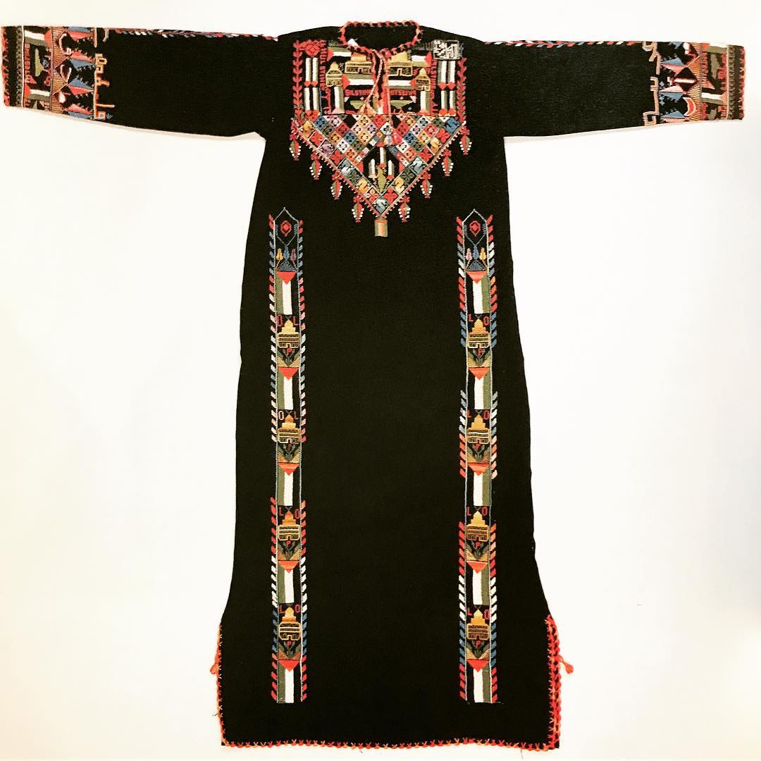 The Art of Tatreez: Palestine's Yesterday, Today, and Tomorrow | Savoir ...