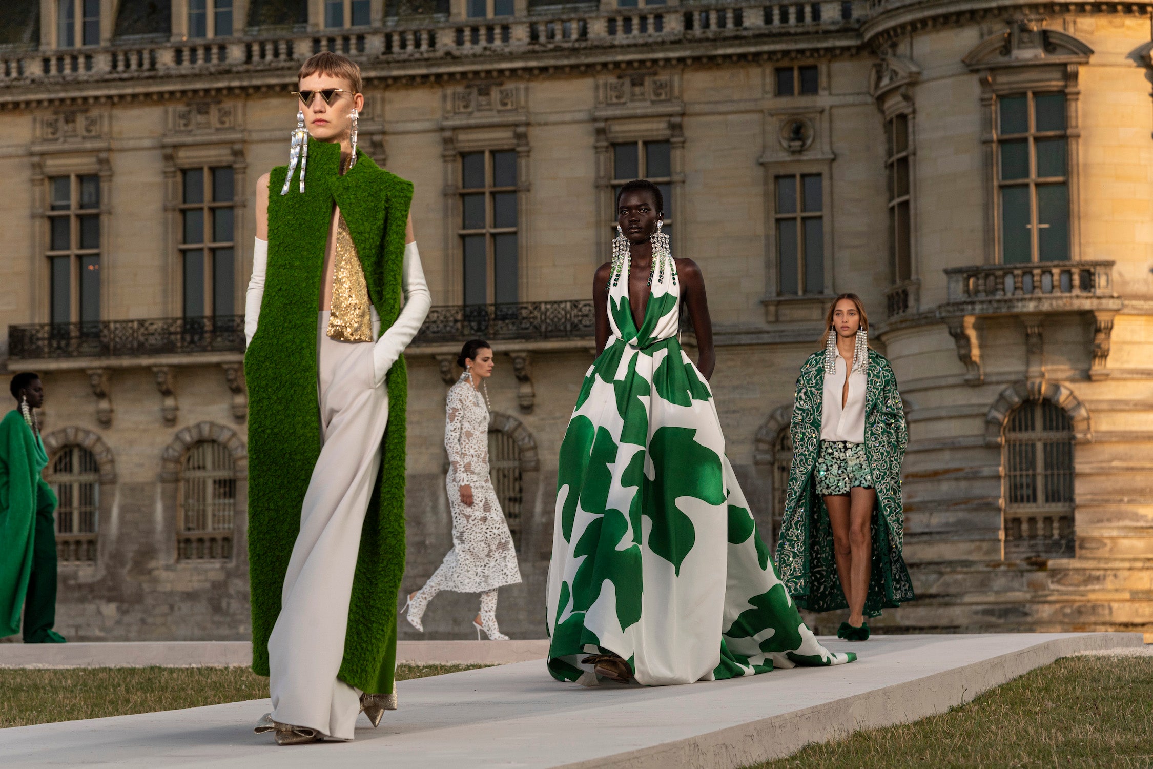 Why Are There So Many New Seasons in Fashion? | Savoir Flair