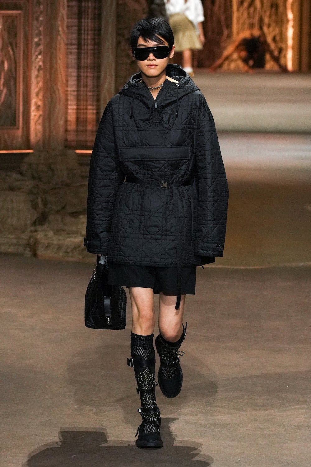 At Dior, 16th and 21st Century Influences Create a Whole New Look ...