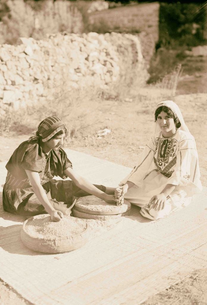 The Art of Tatreez: Palestine's Yesterday, Today, and Tomorrow | Savoir ...