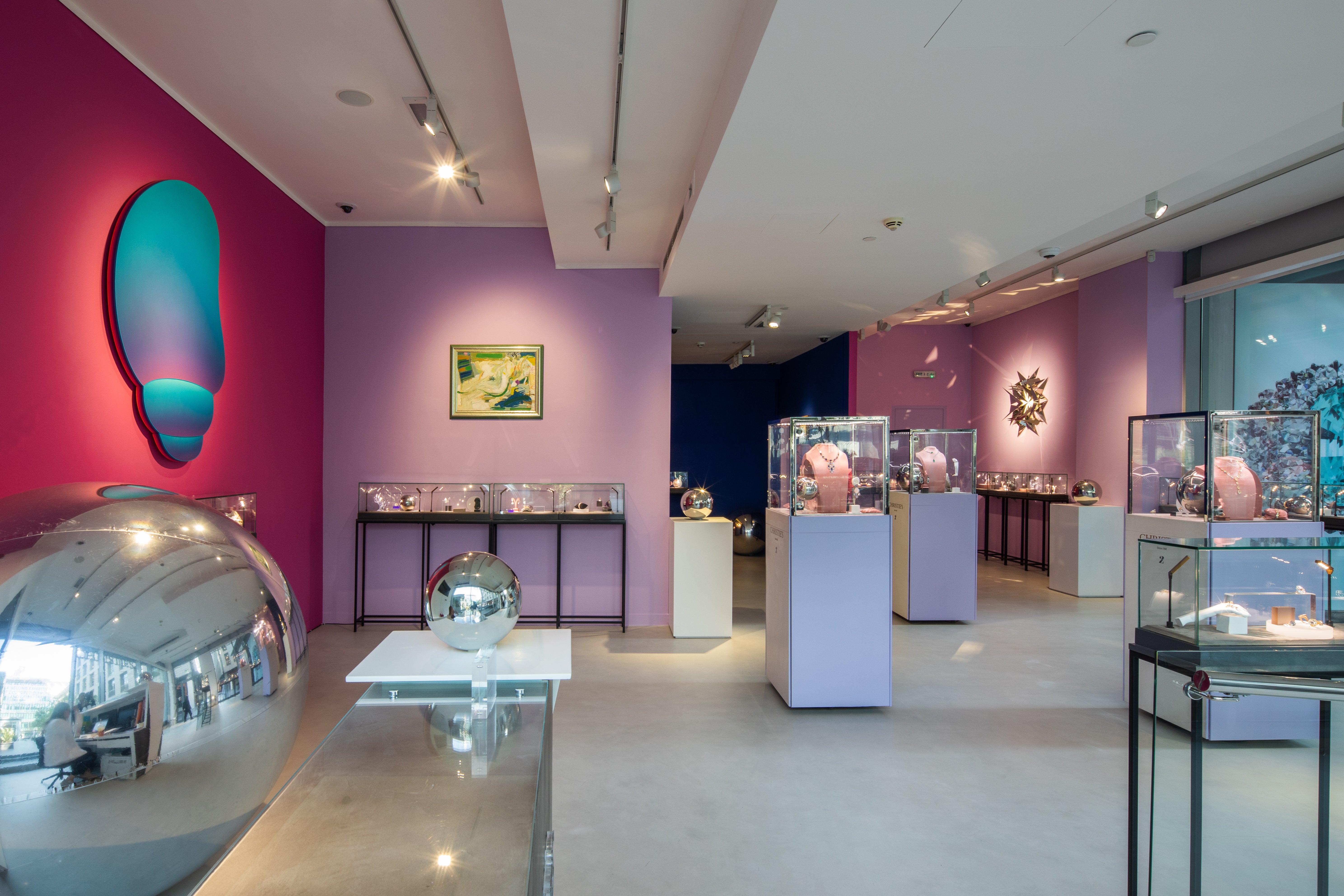 Colored Diamonds Tempt the Middle East Client at Christie's Dazzling ...