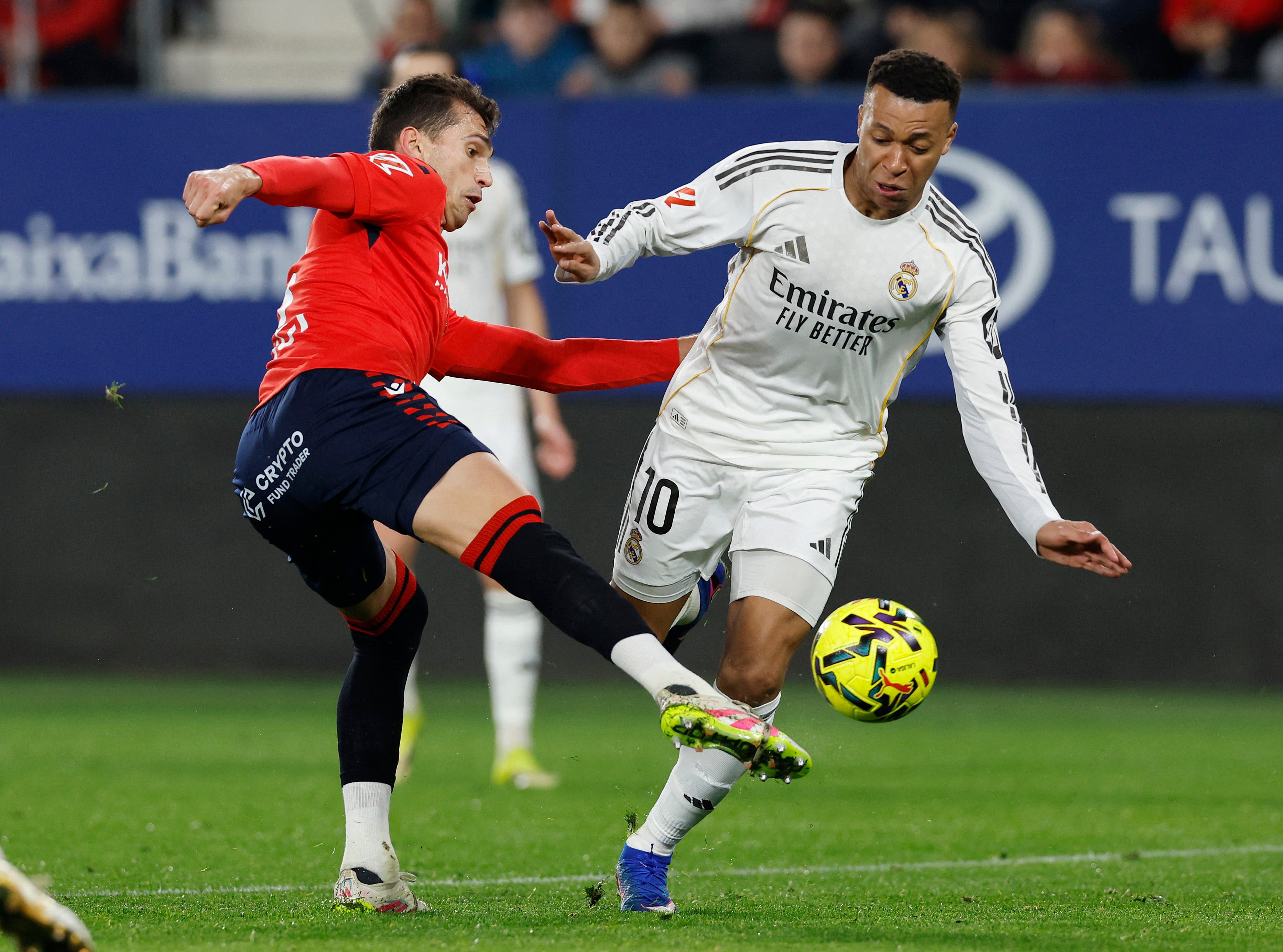 Kylian Mbappé Decides To Stop Over Knee Issue as Real Madrid Fear a ...