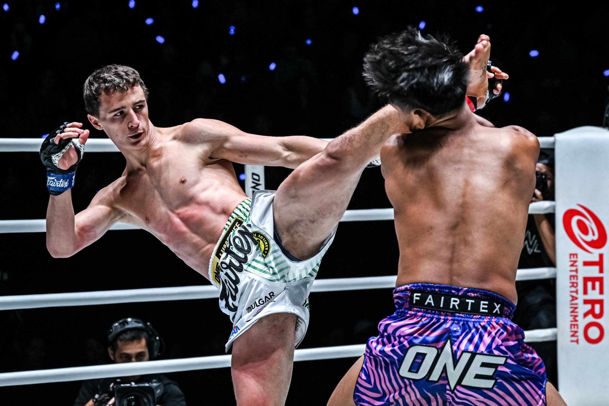 Suriyanlek vs. Decho II Headlines ONE Friday Fights 131 on Halloween ...