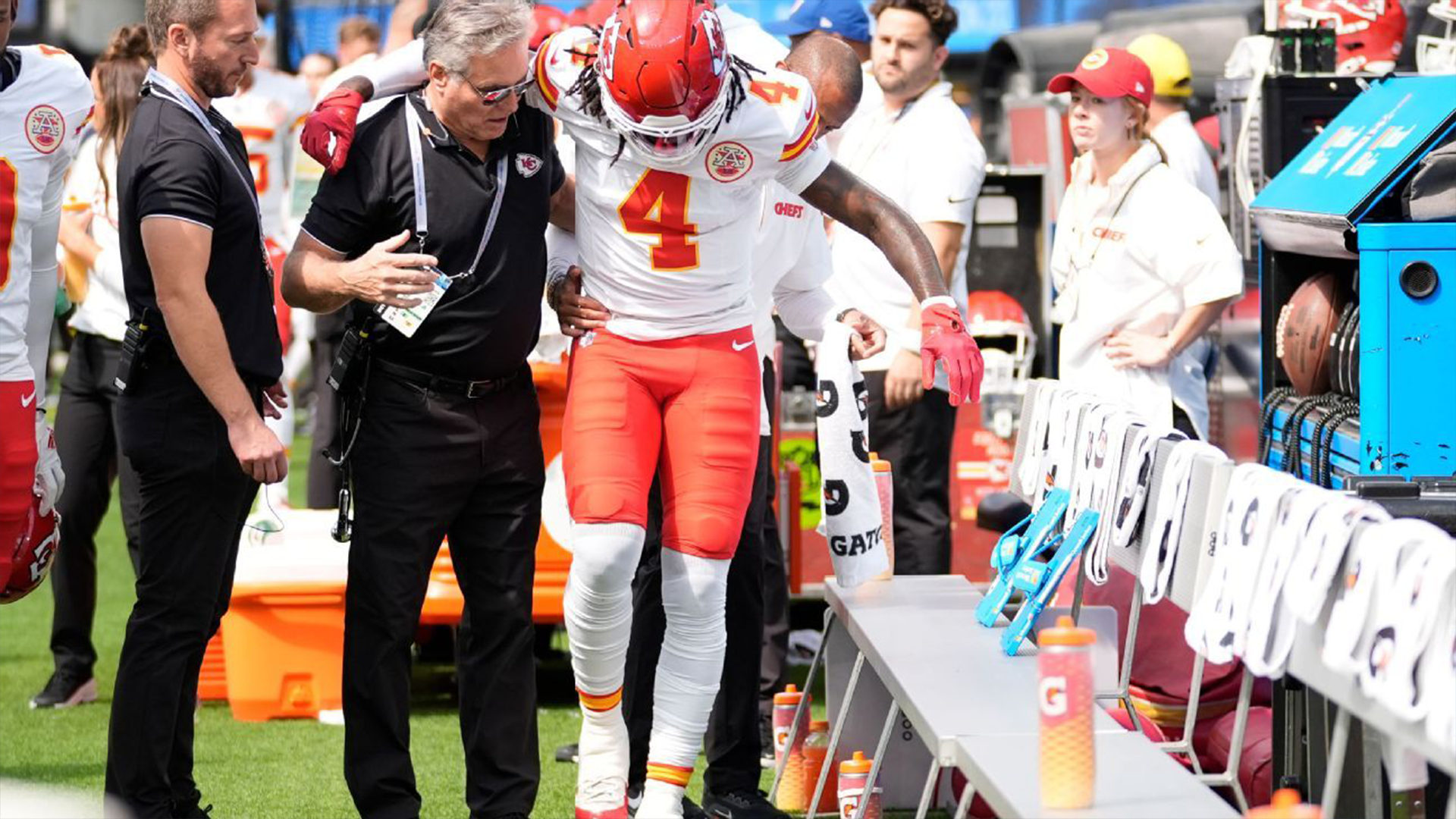 Patrick Mahomes Devastated After Injuring Teammate Rashee Rice | beIN ...