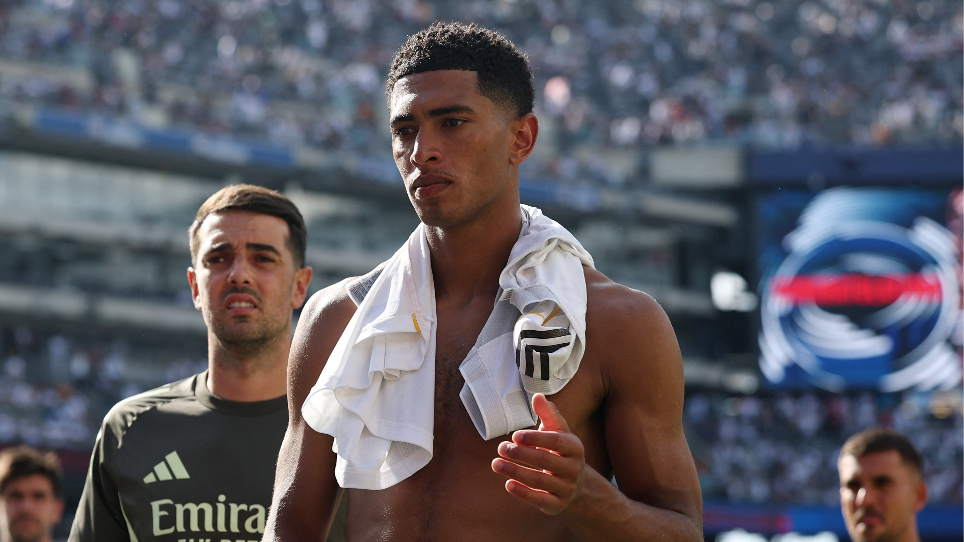 Jude Bellingham Shows How He’s Doing After Surgery and Sends a Message ...