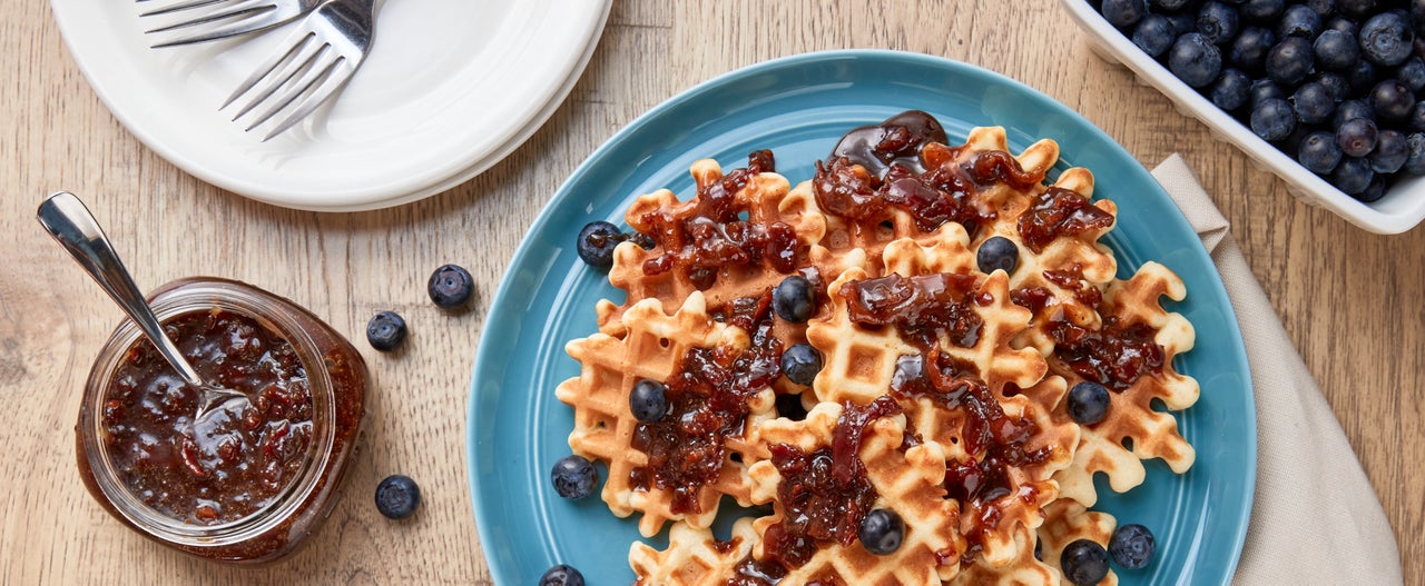 Buttermilk Waffle Bites with Bacon-Maple Marmalade | Farmland Foods