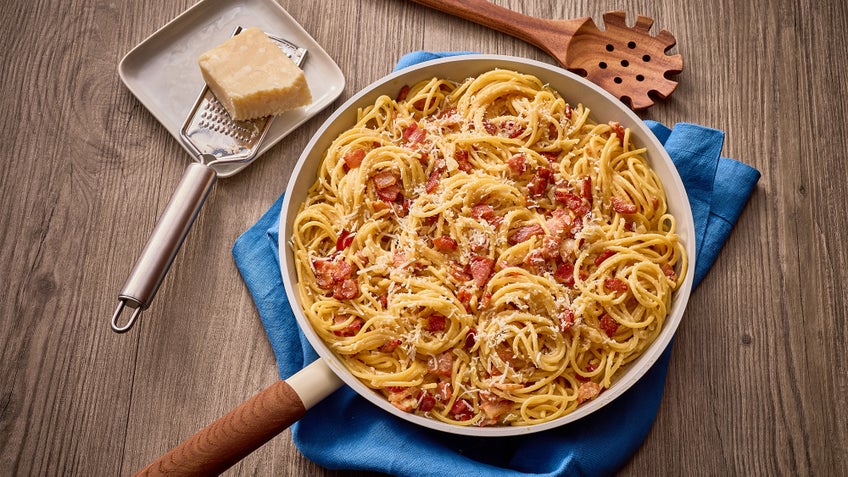 Premium Double Smoked Double Thick Cut Bacon | Farmland Foods