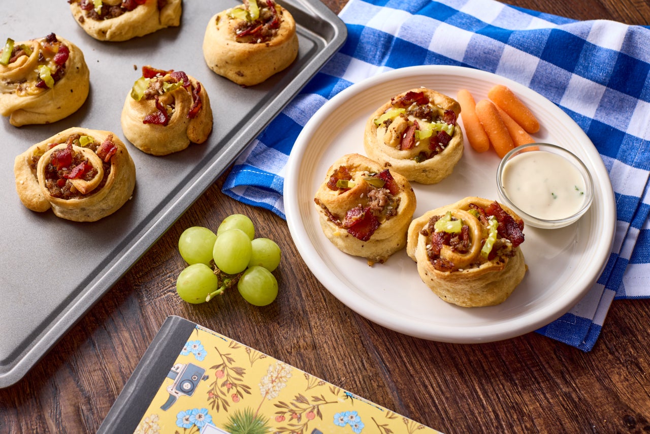 Bacon Cheeseburger Roll Ups | Farmland Foods