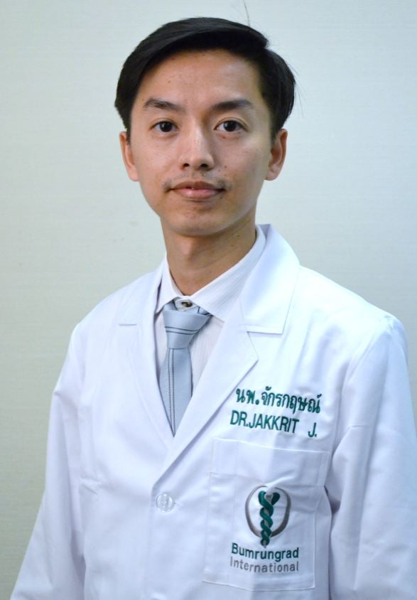 Dr. Jakkrit Issayanuwat|Bumrungrad International Hospital