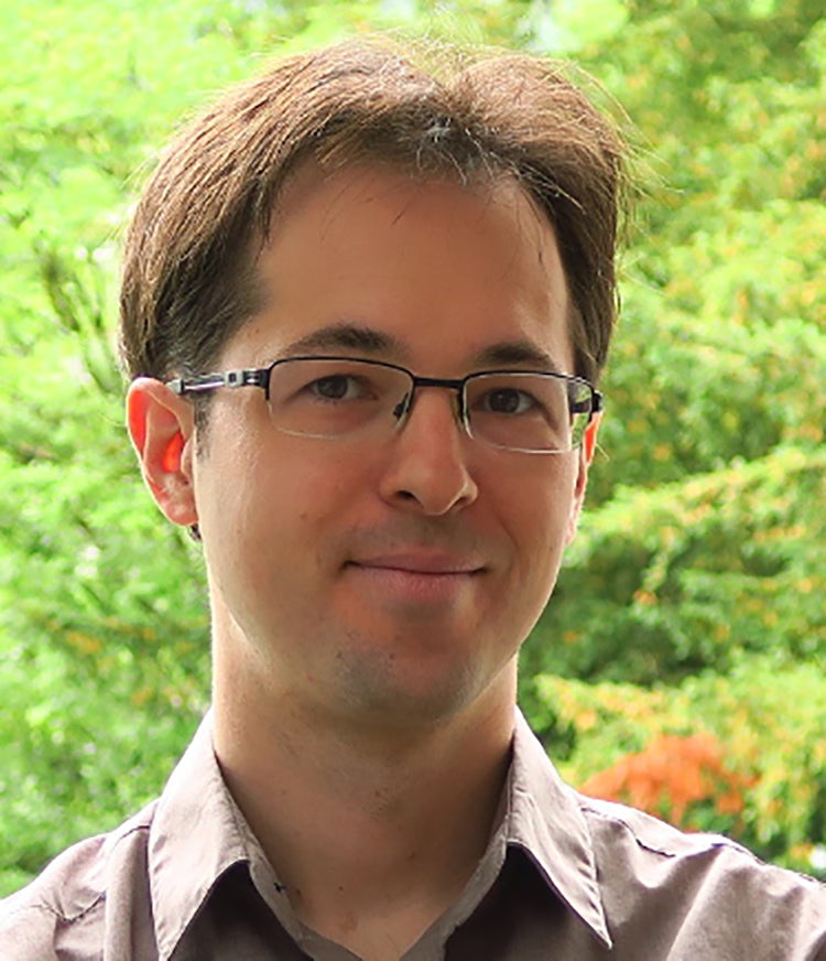 XPRIZE Foundation Bio - Julien Mairal