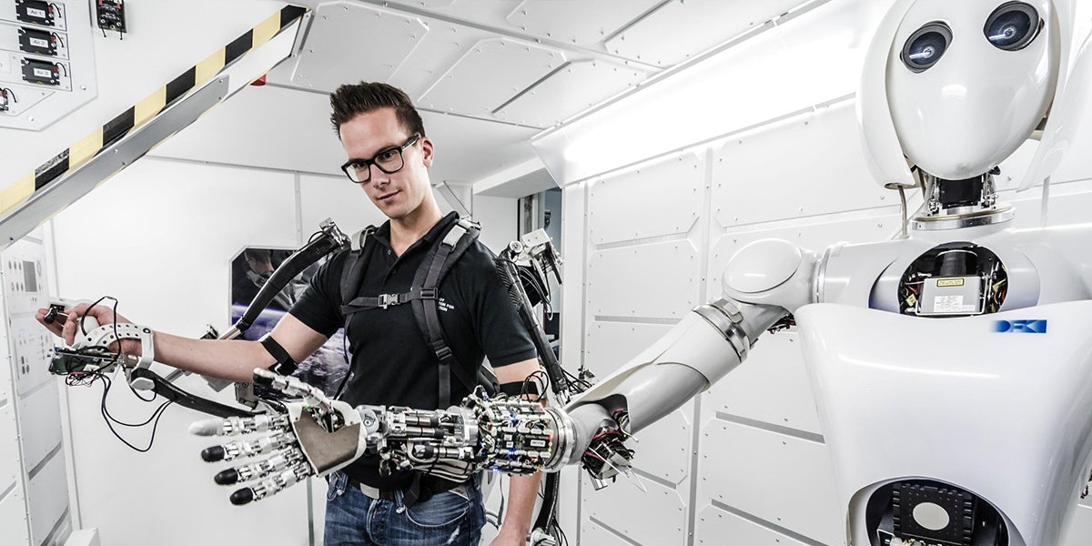 VR-controlled Robots could save America – Philip Rosedale