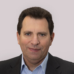 Our leaders | Edwards Lifesciences