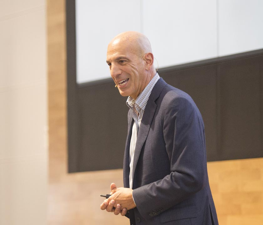 Our leaders | Edwards Lifesciences