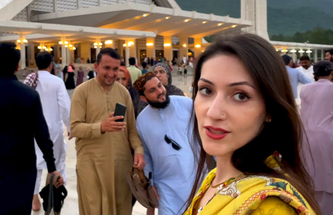 Aliza Saeed - Sales Development Representative | Crossover