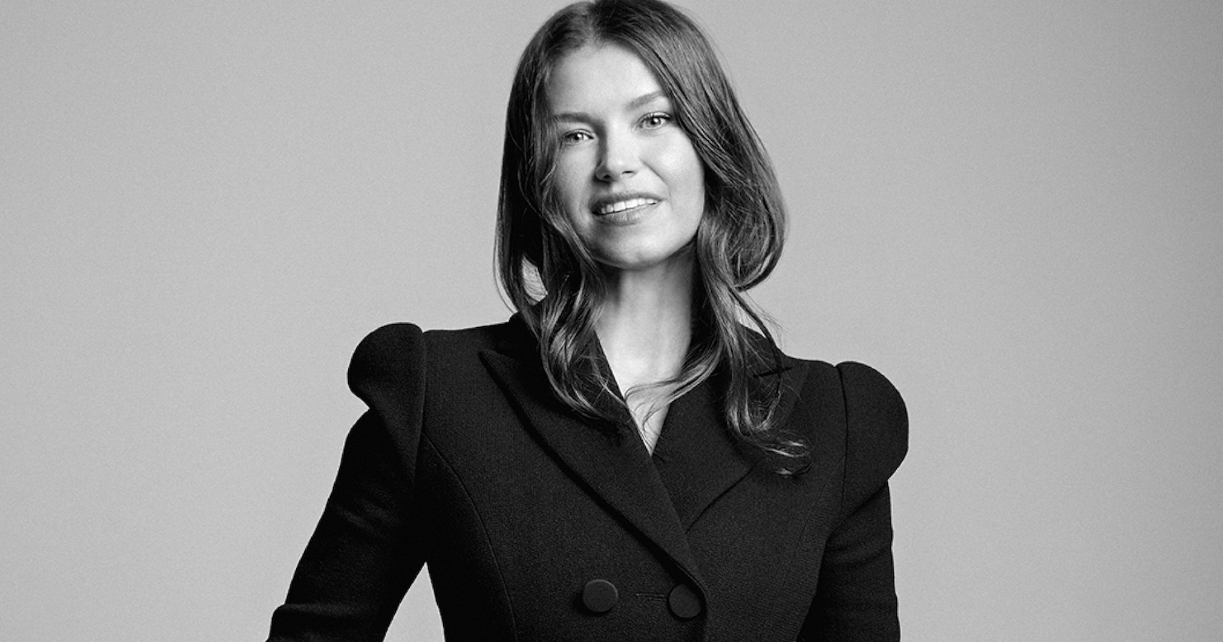 Michaela Seewald představuje nové číslo Vogue Leaders a zve na AI ... Michaela Seewald představuje nové číslo Vogue Leaders a zve na AI ...