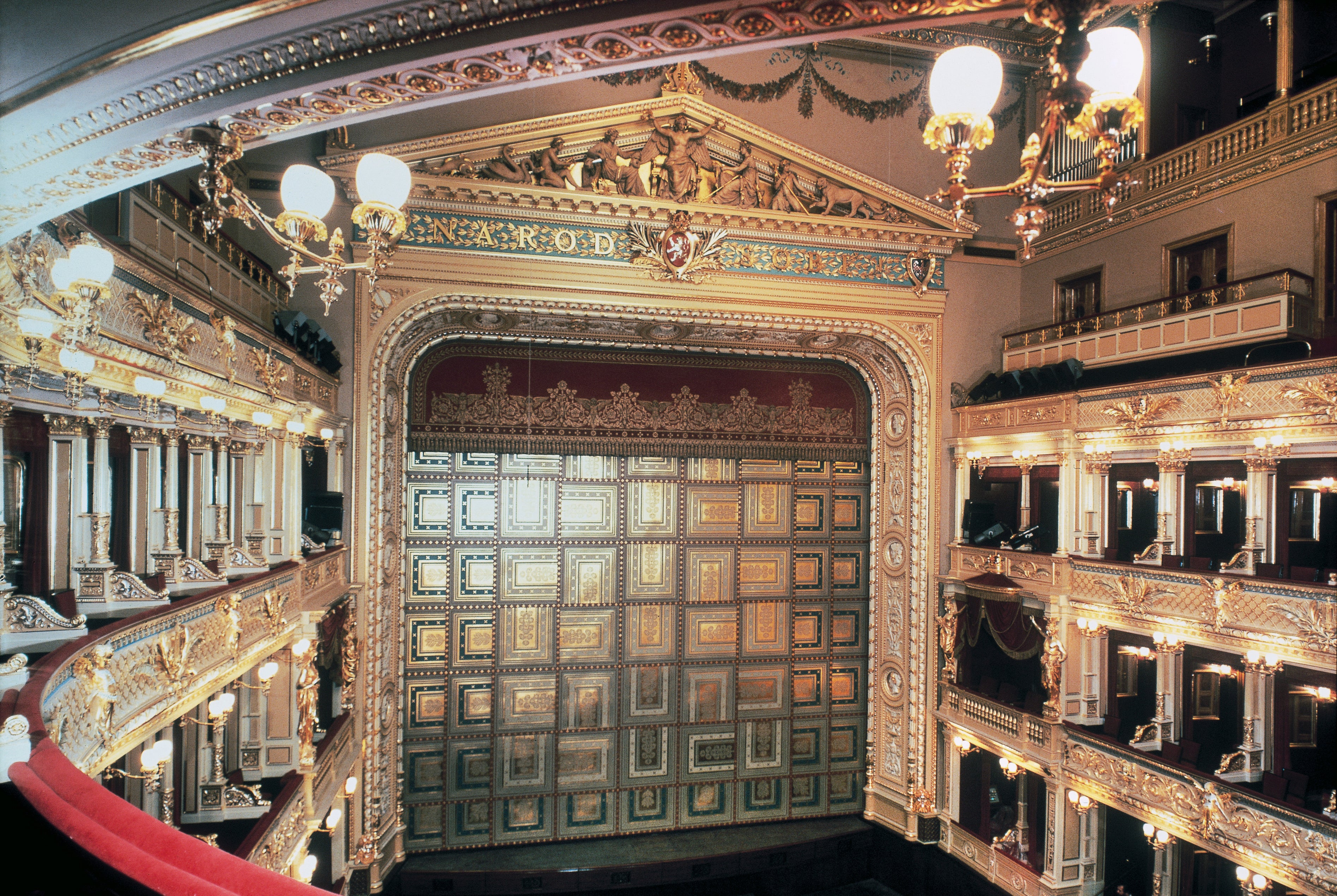 Kam v srpnu do divadla | Vogue CS