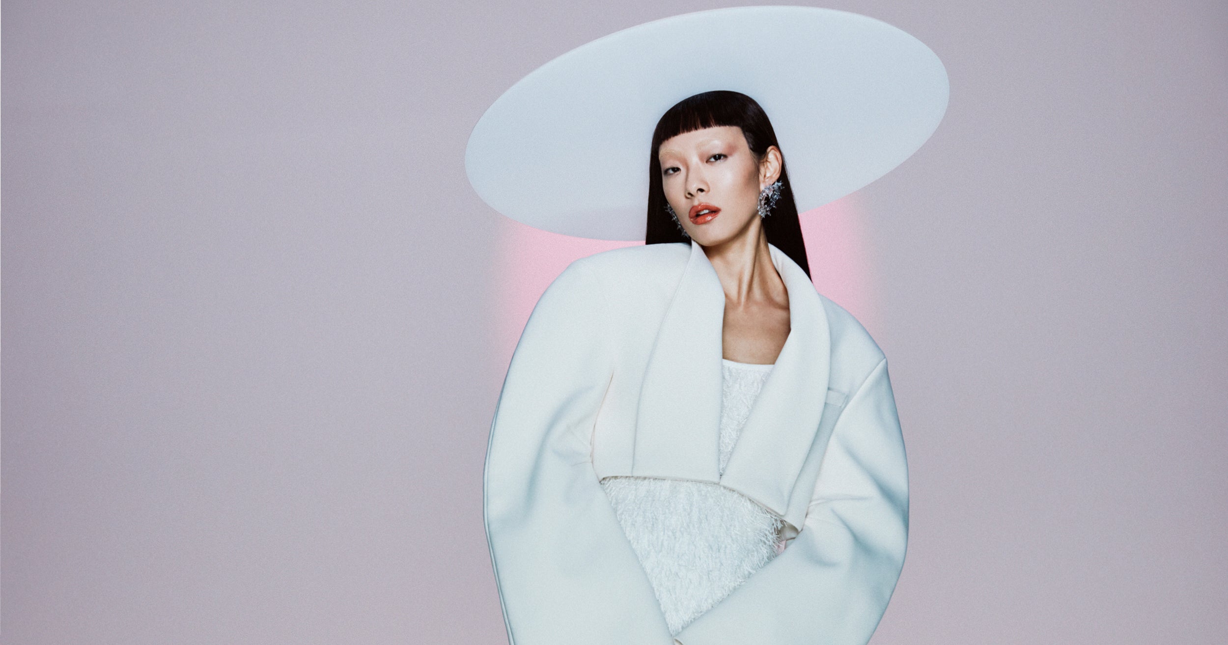 Rina Sawayama je módní inspirace, kterou potřebujeme, proto teď září v ...