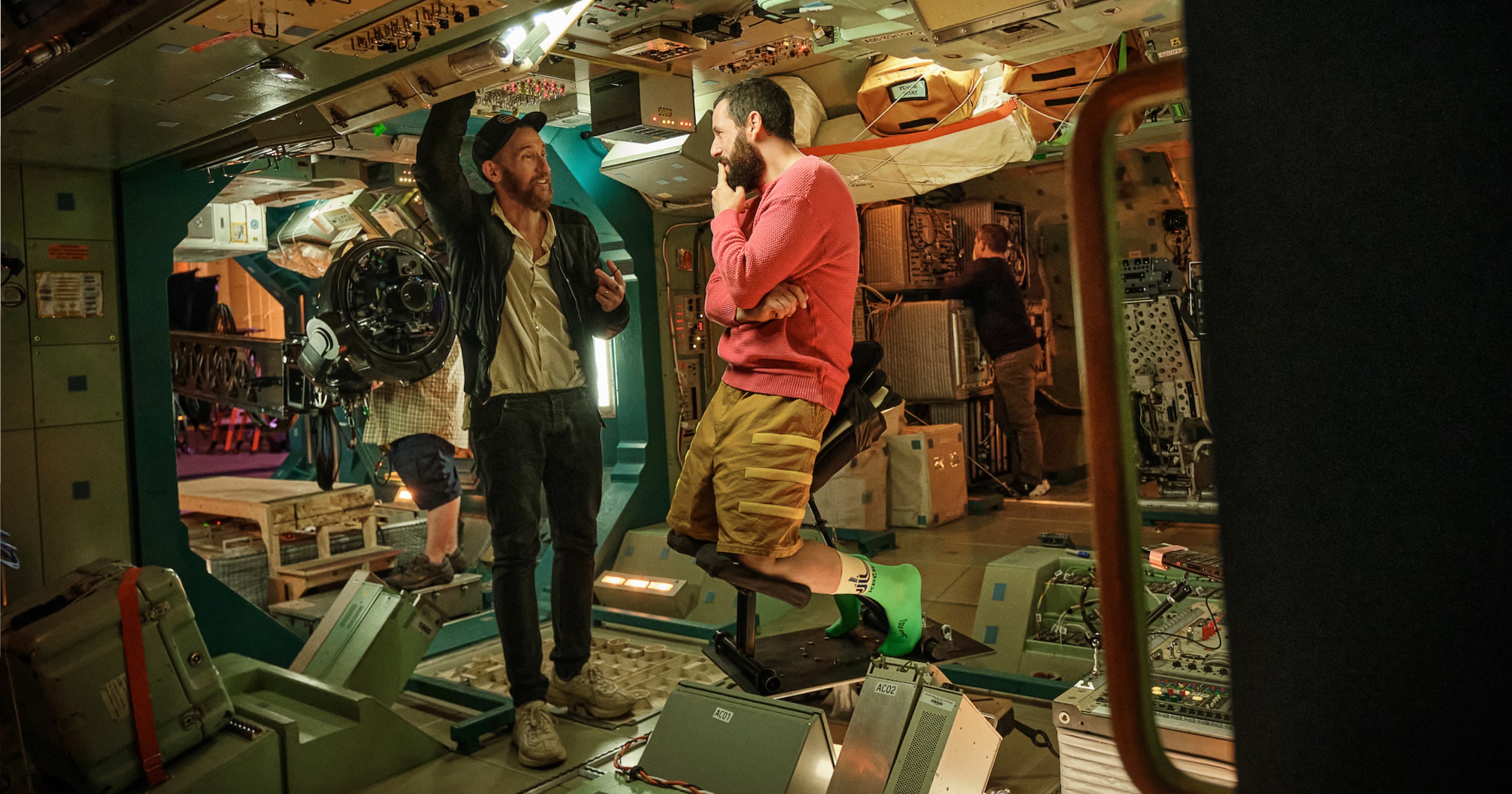 Jaroslav Kalfař a jeho Spaceman of Bohemia už brzy na Netflixu | Vogue CS