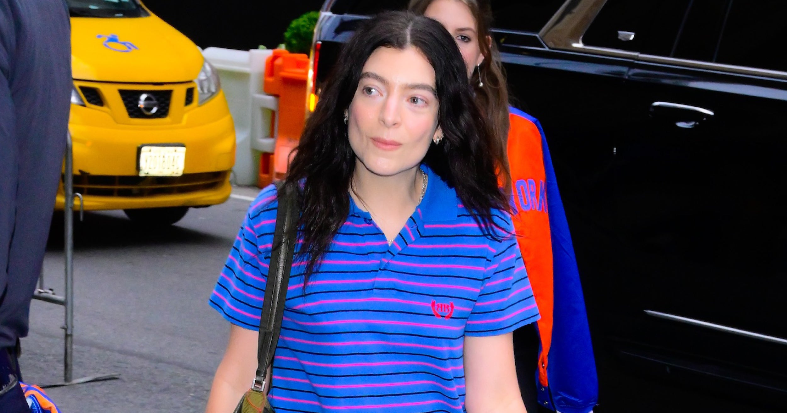 Lorde Summer přichází: Inspirujte se letos v létě šatníkem této ...