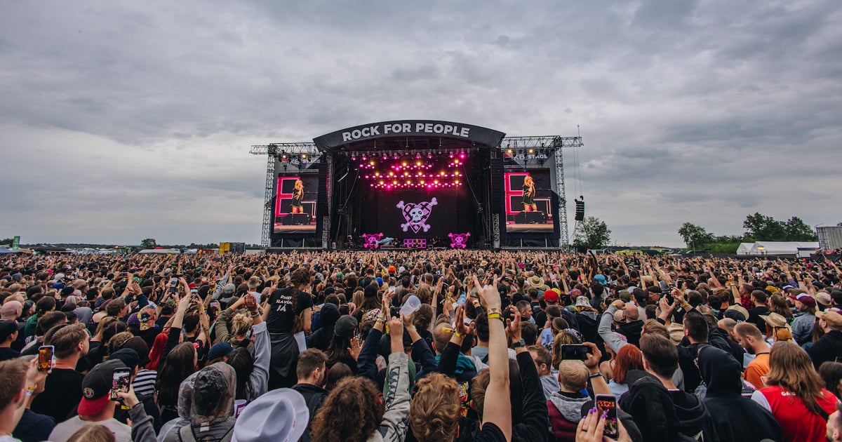 Hudební i módní vrcholy letošního Rock for People | Vogue CS