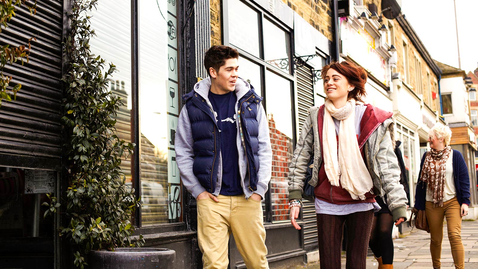 Pathway programmes and courses | Leeds Beckett ISC