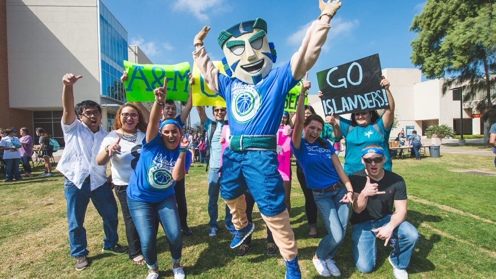 Student & Campus Life | TAMU-CC