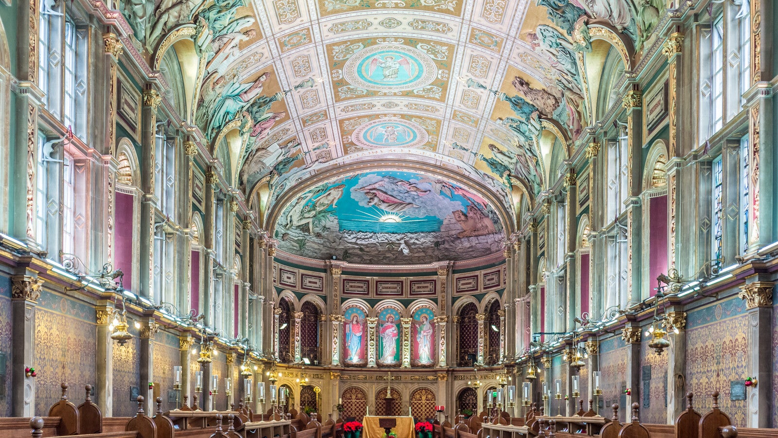 Royal Holloway University Campus Facilities and Location | Royal ...