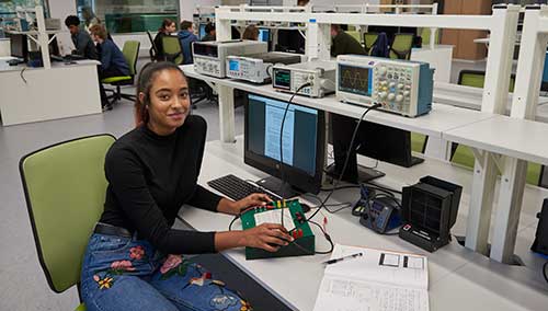 Preparing to arrive | Royal Holloway International Study Centre