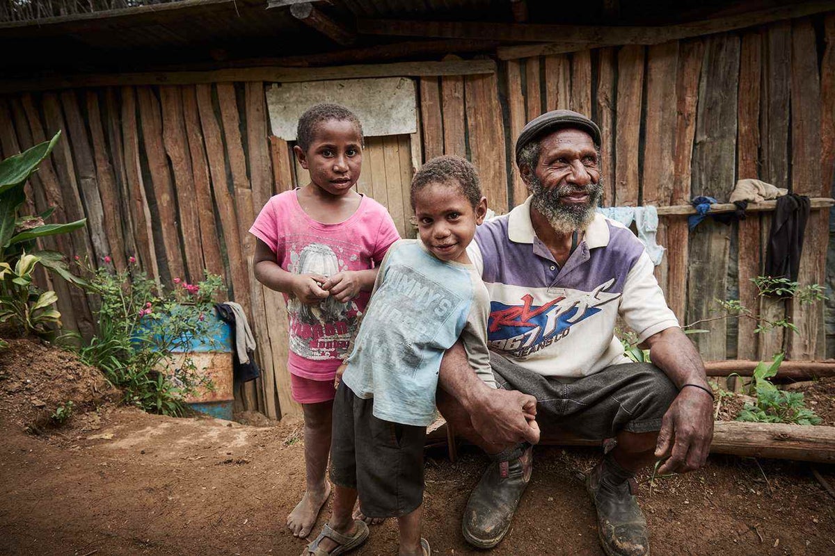 Four ways these dads are tackling a taboo in PNG | UNICEF Australia