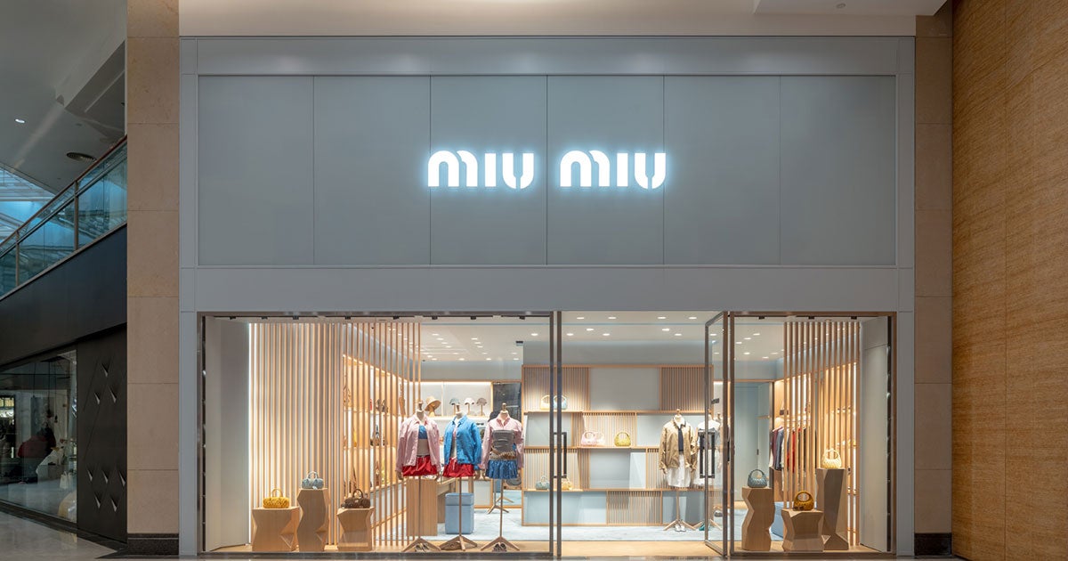 STEP INTO SOPHISTICATION AT THE NEW MIU MIU STORE | 置地广塲