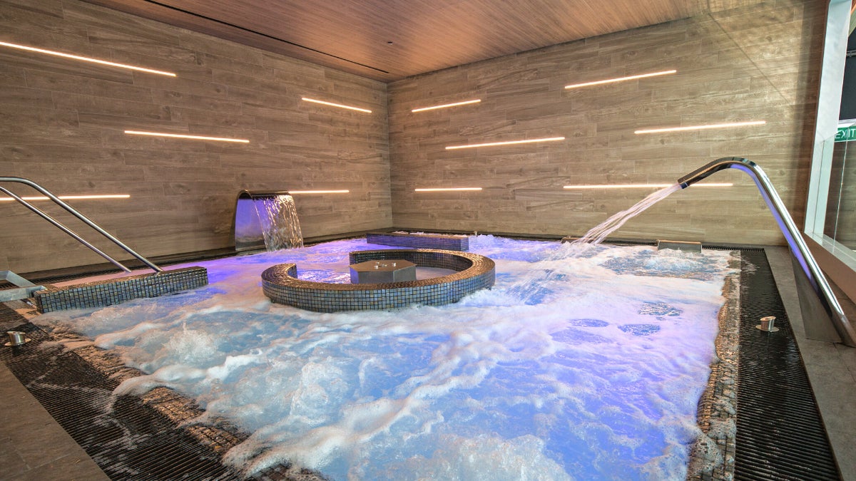 Relax & Recovery | Facilities | Virgin Active Singapore