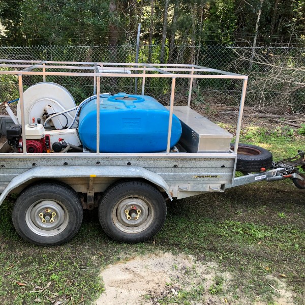 Invasive plant hire equipment