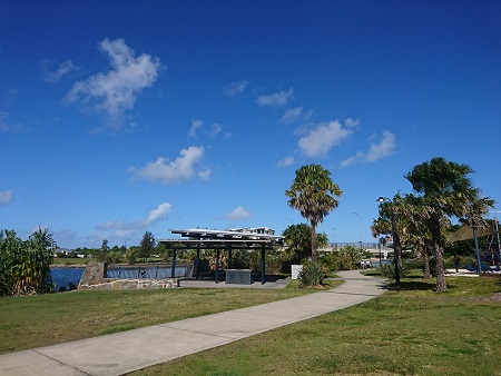 Birtinya Island Park
