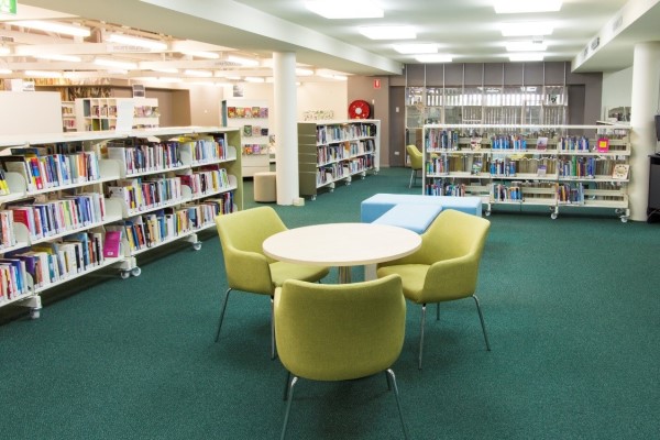 Backward Glance – Kawana Library celebrates 30 years