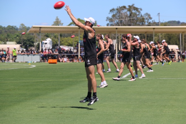 Collingwood open training a big hit