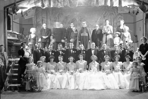 Backward Glance – Satin and lace and all things Deb