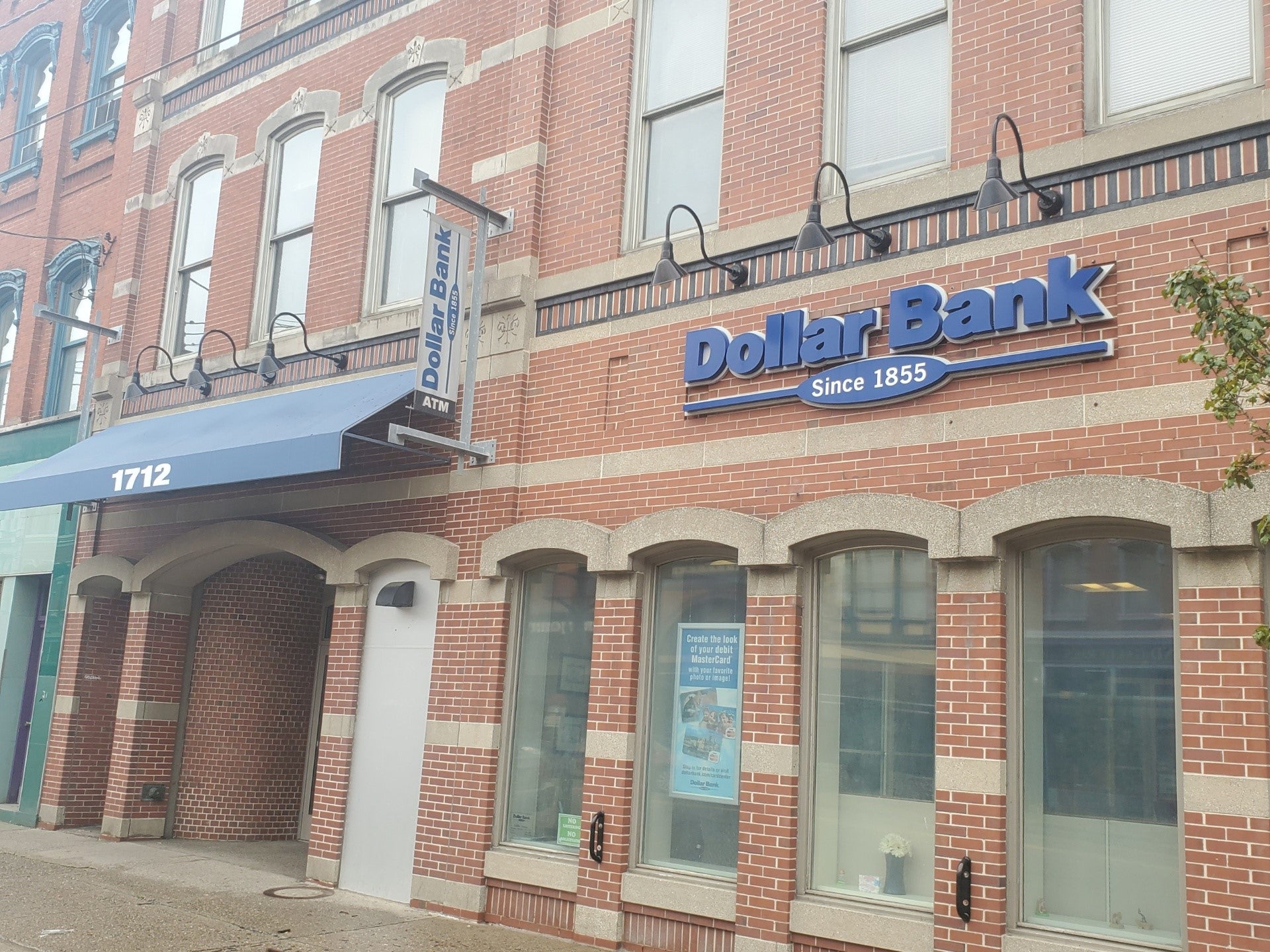 South Side Office | Pittsburgh, Pennsylvania| Dollar Bank
