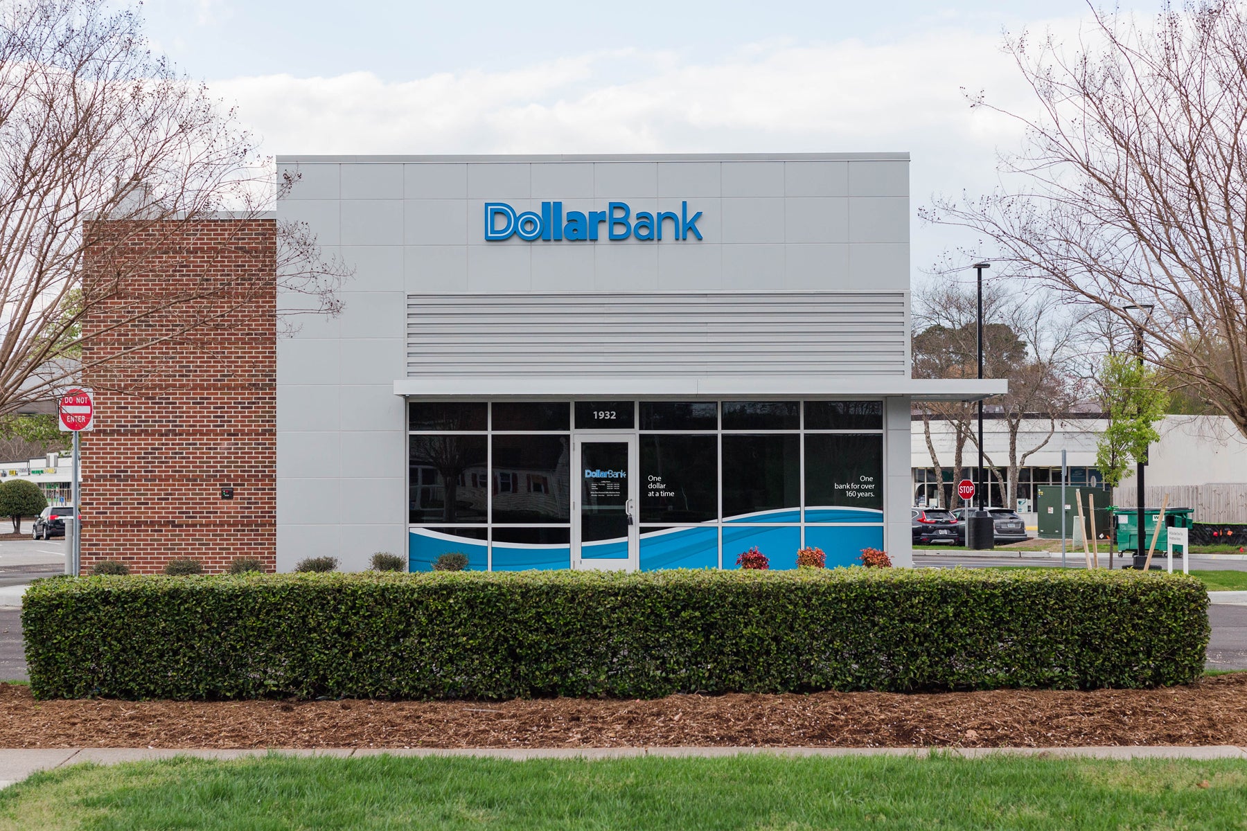 Hilltop Office | Virginia Beach, Virginia | Dollar Bank