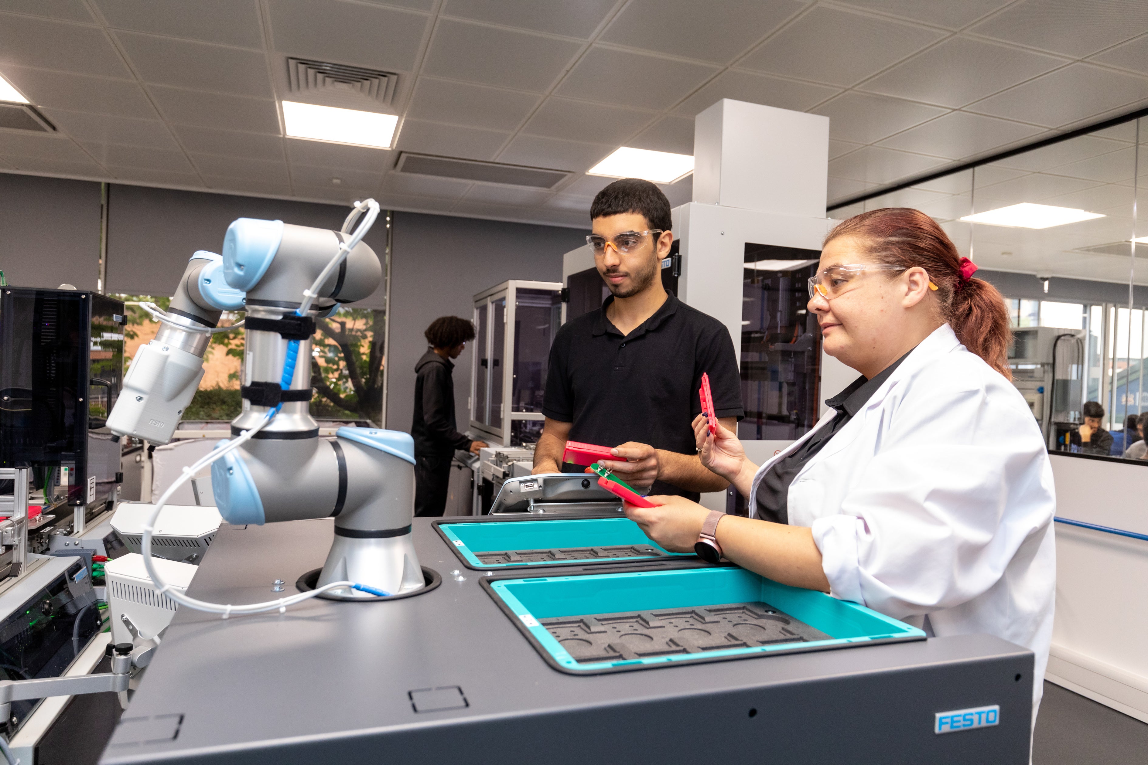 Engineering Career Pathways in the UK | News | Enginuity